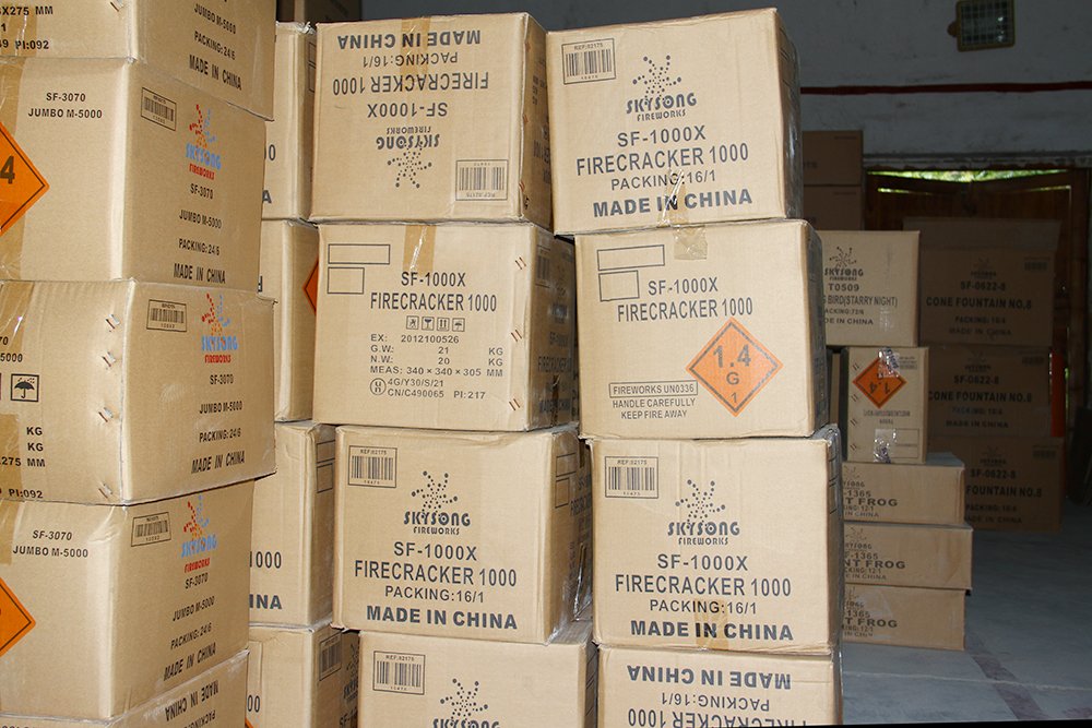 Skysong Thunder Firecracker 1000 - Skysong Fireworks