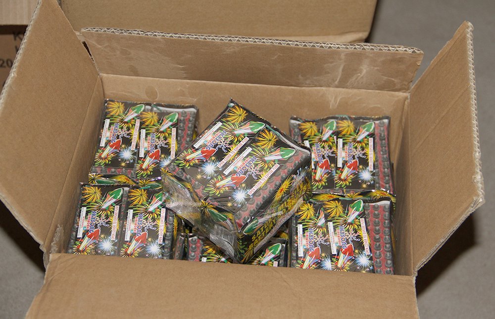 50 Shots Saturn Missile Battery - Skysong Fireworks